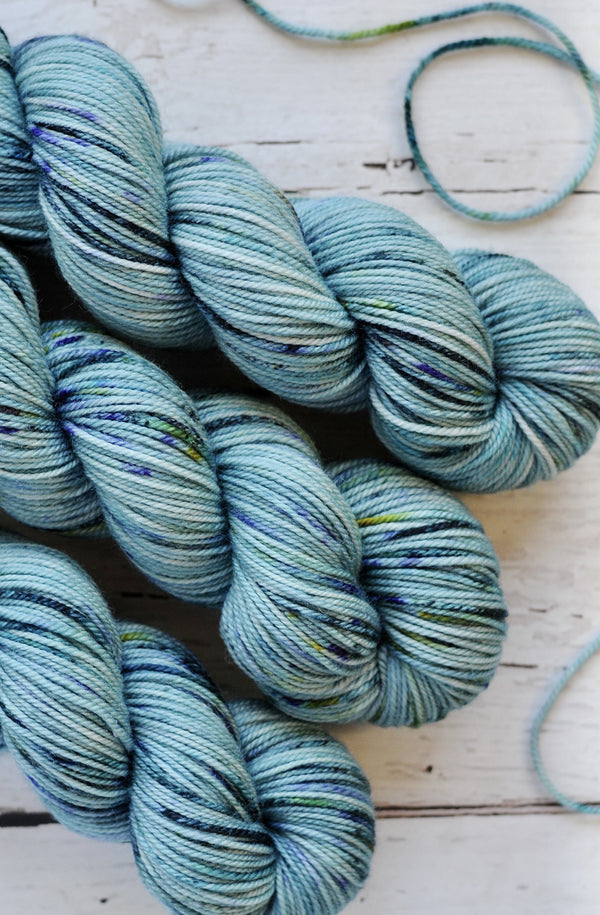 Leizu Fingering - Yarn Folk